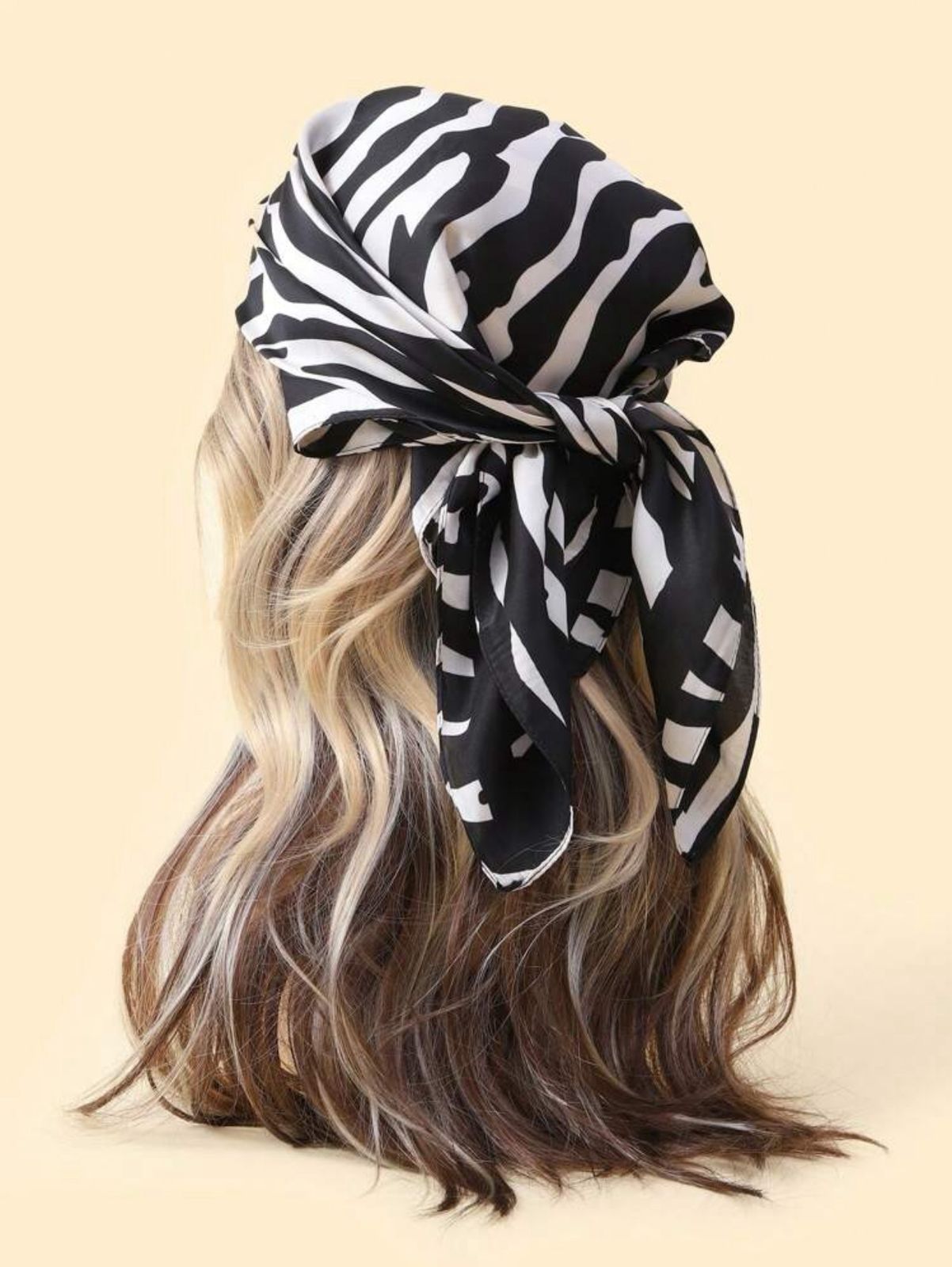 essentials - Pañoleta Satinada Cebra – Rebajas